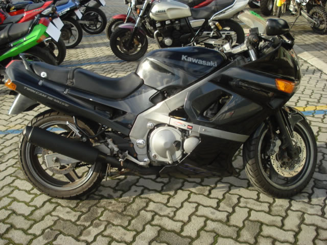 Kawasaki ZZR 400 1994